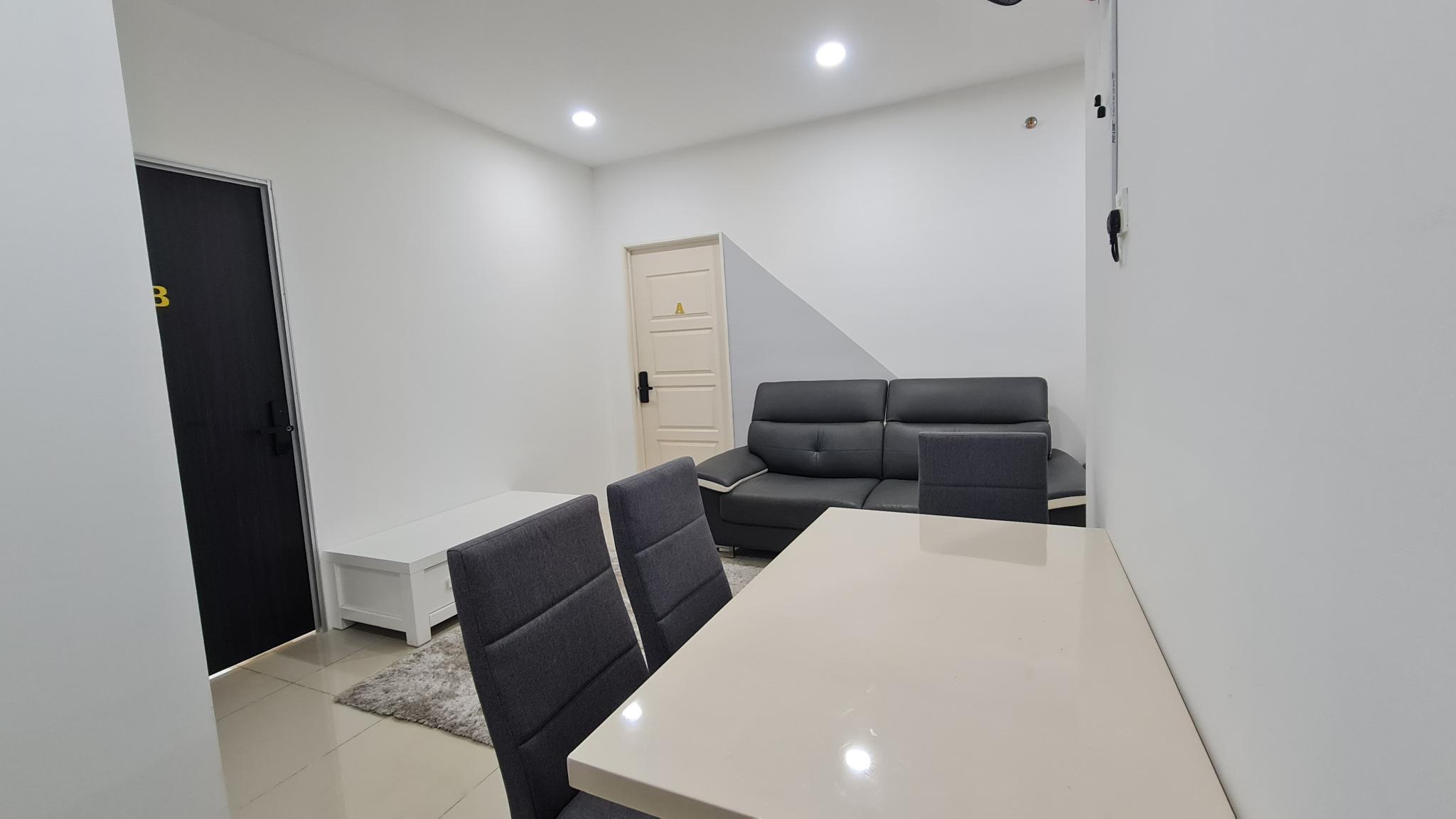 M3 Double Room w/ Window @ Mansion One (Shared Bathroom) | Mansion One ...