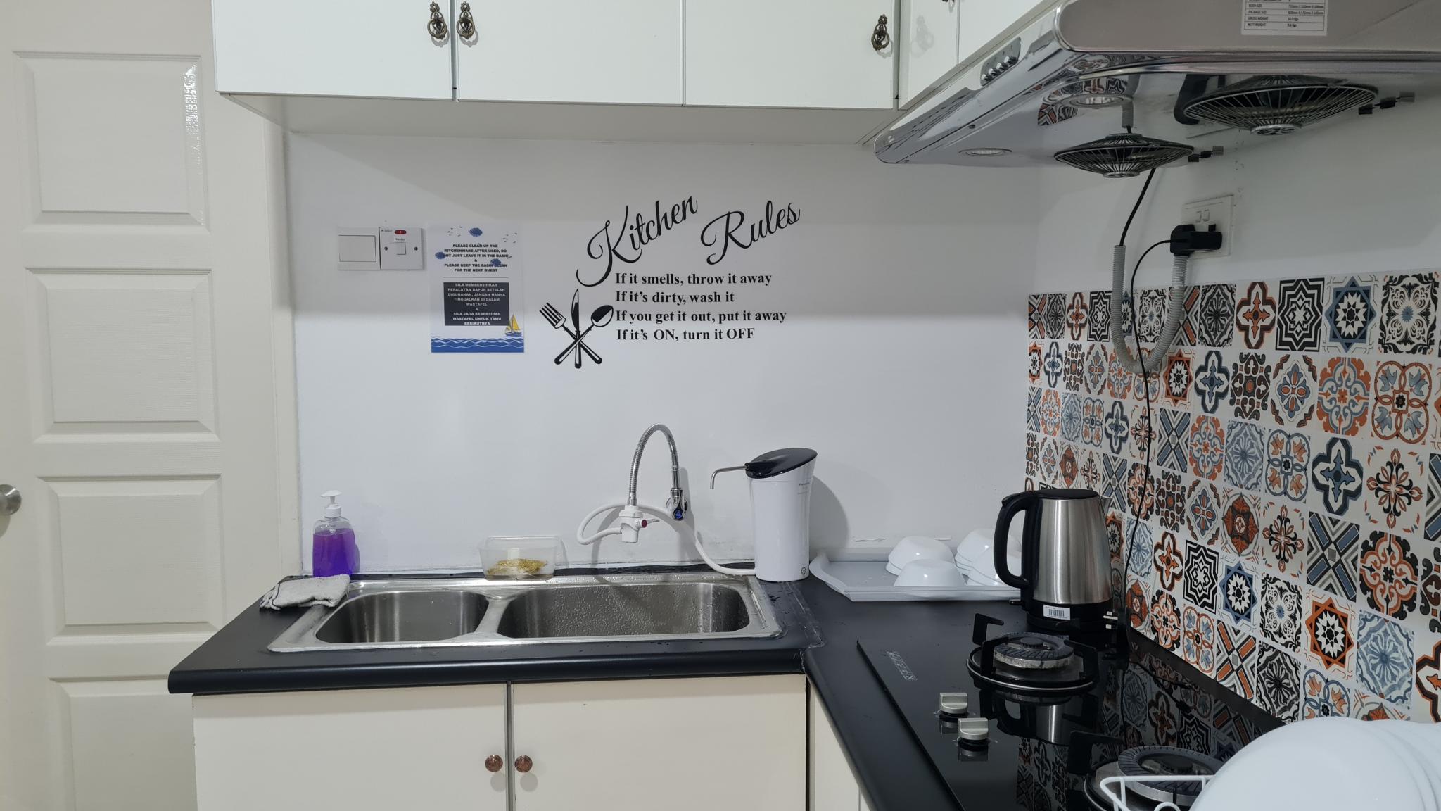 M2 Single Room @ Mansion One (Shared Bathroom) | Mansion One Lodges