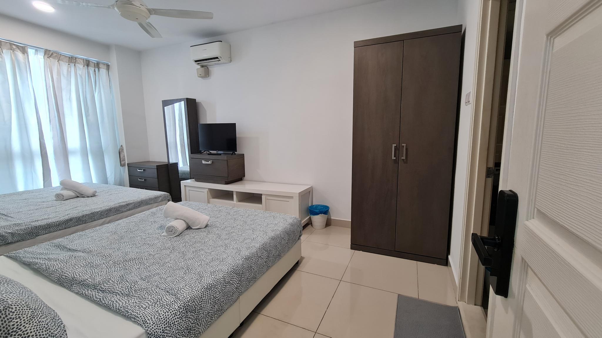 M3 Quadruple Room w/ Window @ Mansion One (Private Bathroom | Mansion ...